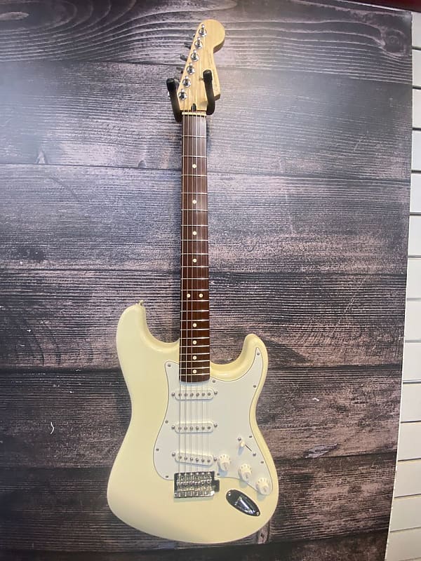 Fender MIM Stratocaster Electric Guitar (Atlanta, GA) | Reverb