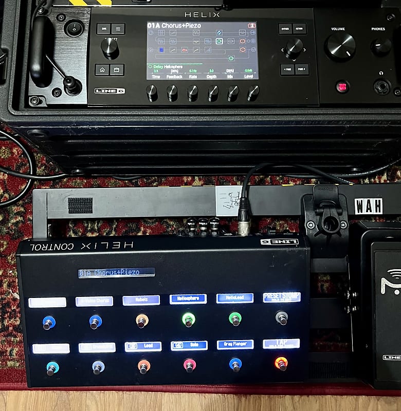 Line 6 Helix Rack with Controller Ultimate Bundle | Reverb