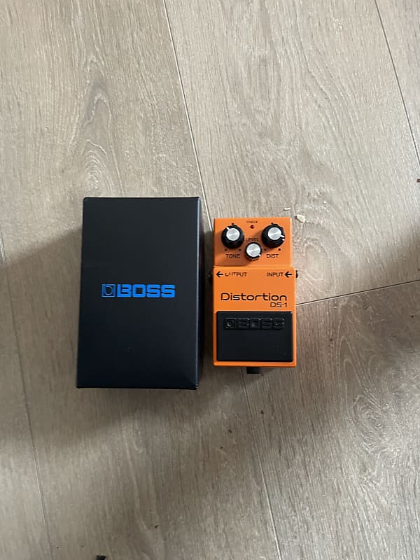Boss DS-1 Distortion (Silver Label) 1994 - Present - Orange | Reverb
