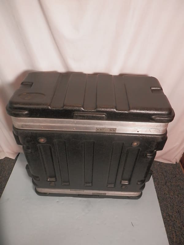 SKB 4 space rack case used | Reverb