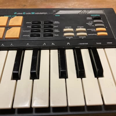 Casio SK-5 32-Key Sampling Keyboard // Made In Japan | Reverb France