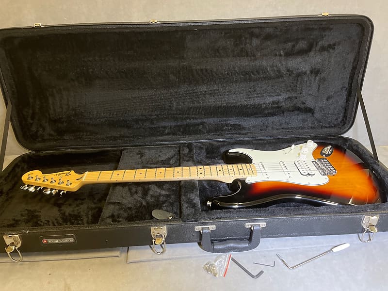 Fender Original Contour Body 2010s - Sunburst | Reverb