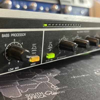 Ultrafex Pro EX3200 multi-band mastering processor - tight | Reverb