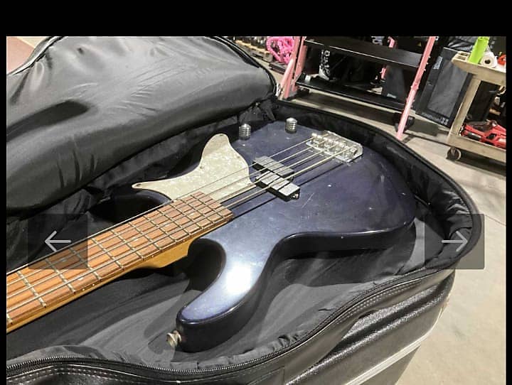 First Act ME-105 2000-2004 - Black cherry sparkle | Reverb