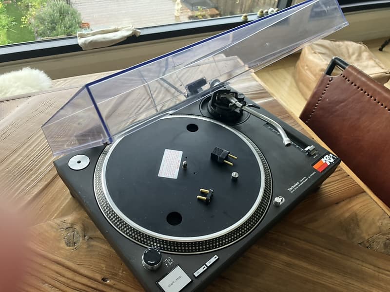 Technics 1210 MK2 90's - Black (110/220VAC) | Reverb