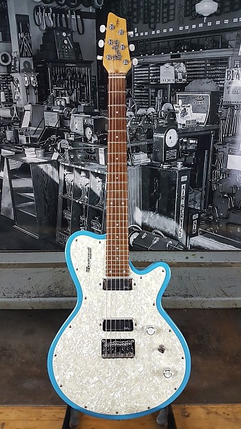 Godin Radiator Blue | Reverb