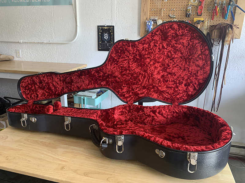 Calton Dreadnought Martin Style Flight Case - Grey/Red Older | Reverb