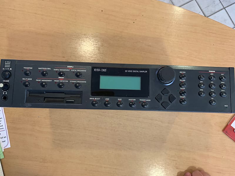 E-MU Systems ESI-32 32 Voice Digital Sampling Instrument | Reverb