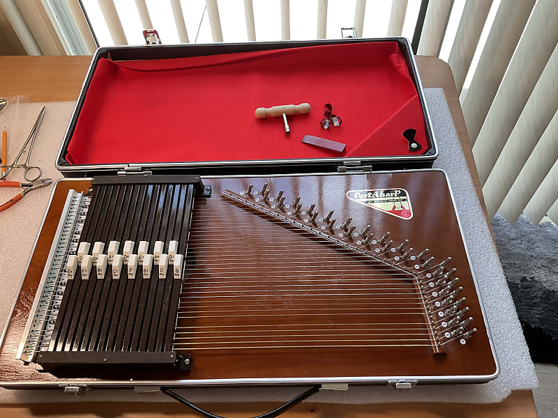 RBI Portaharp Autoharp in Attaché Case | Reverb