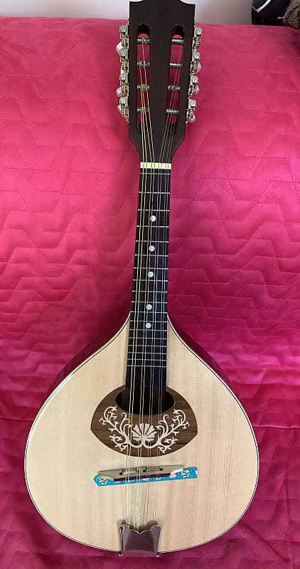 Hora M1085 Portuguese Mandolin 2020 | Reverb