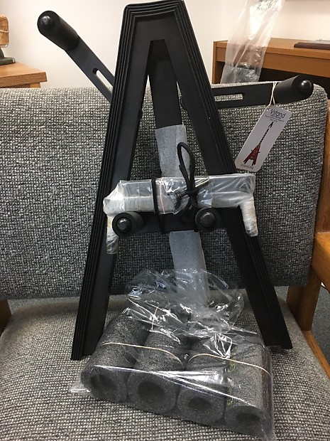 VStand Flying V Style Guitar Stand 2017 Black | Reverb