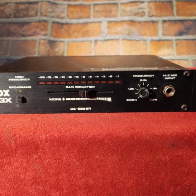 DBX 520 500-Series De-Esser Bundle with 2 20-foot XLR Cables | Reverb