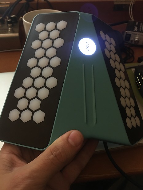 Dualo Du-Touch S Accordion Style MIDI Controller and | Reverb