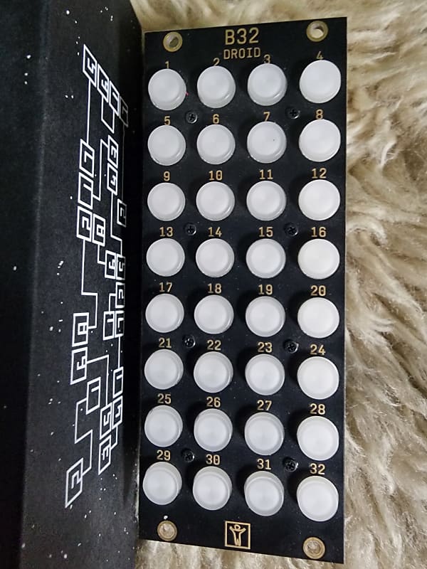 Der Mann Mit Der Maschine B32, amber 2023 | Reverb