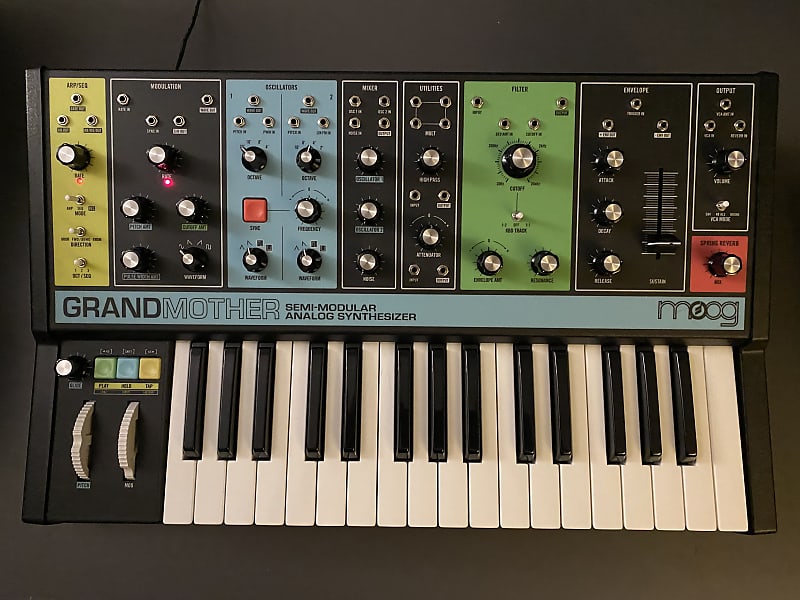Moog Grandmother 32-Key Semi-Modular Analog Synthesizer 2018 | Reverb
