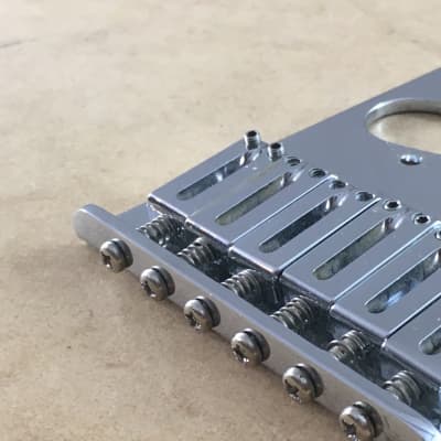 Lefty Modern FENDER Gotoh MIJ 6 Saddle Guitar Bridge Genuine | Reverb