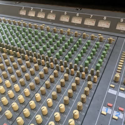 Yamaha Mc3210M Mixing Console with Keal Case Flightcase | Reverb