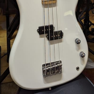 Mako TPB 4-String Electric Bass Guitar | Reverb
