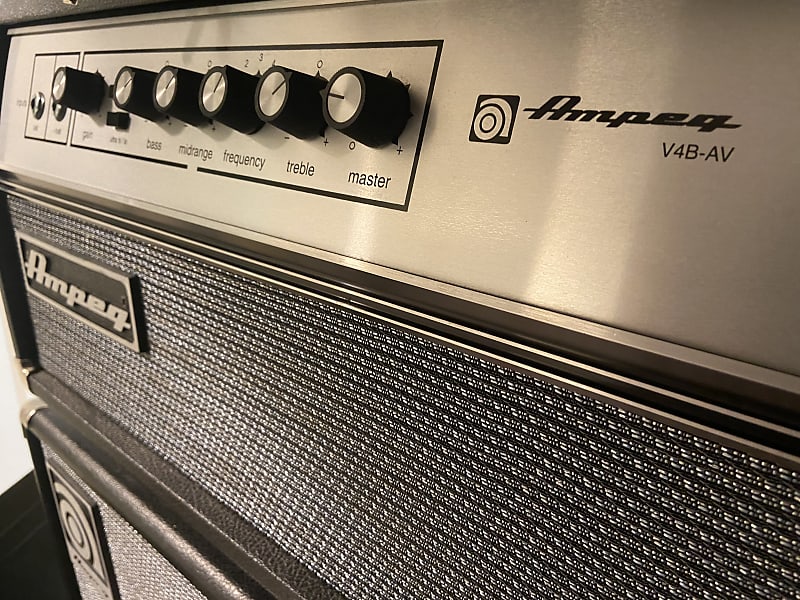 Ampeg V4B-AV Bass Amp and Ampeg SVT AV 810 Cab | Reverb