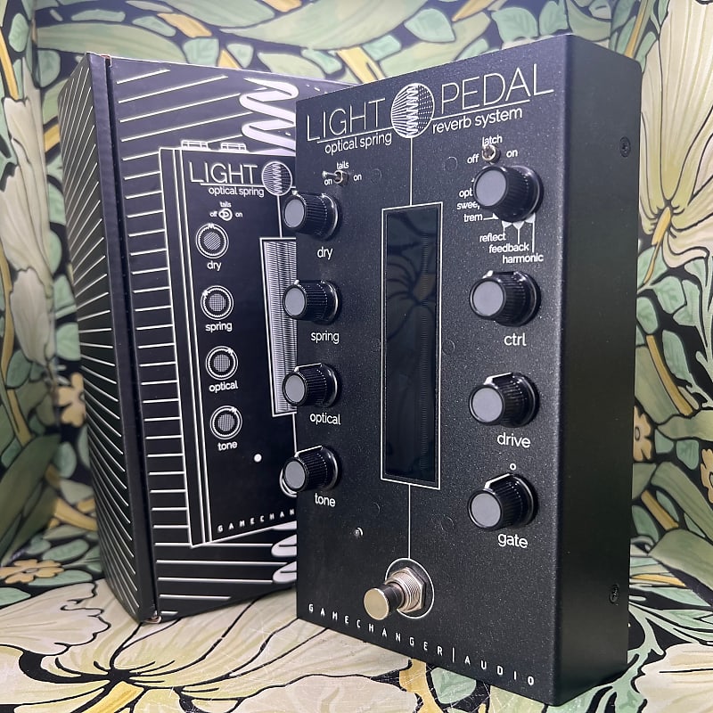 Gamechanger Audio Light Pedal | Reverb