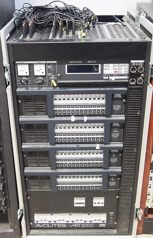 Avolites ART 2000 T4 48 x 16A Dimmer rack in road case | Reverb