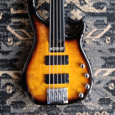 Modulus Quantum 5 5-String Bass Guitar, Q5, Graphite Neck | Reverb