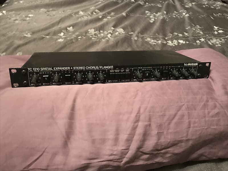 TC Electronic 1210 Spatial Expander + Stereo Chorus/Flanger | Reverb