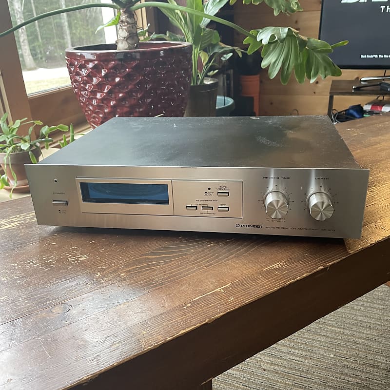 Pioneer SR-303 Reverberation Amplifier 1980 BBD Delay and | Reverb