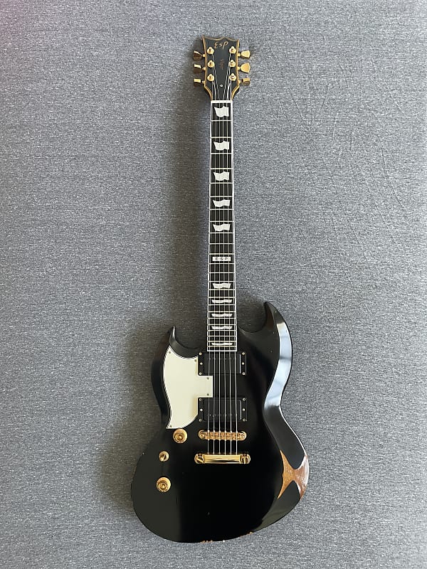 ESP Viper II Distressed Left Handed Black & Case - Standard | Reverb