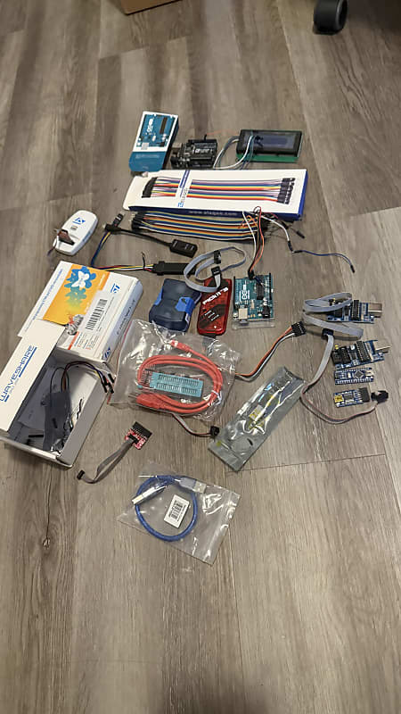 Maker’s Bundle – 2x Arduino Uno R3, Mega 2560, LCD, | Reverb