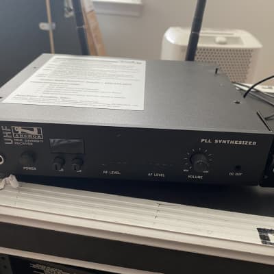 Anchor Audio UHF 6400 Wireless Mic, Receiver andTransmitter | Reverb