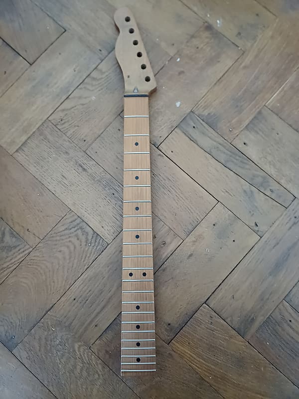 Musikraft Stratocaster Neck with reverse tele | Reverb España