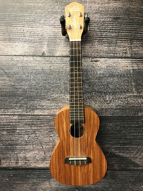 Oscar Schmidt Aloha USM 320 Ukulele (Springfield, NJ) | Reverb