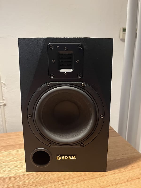 ADAM Audio P11-A Studiomonitor | Reverb