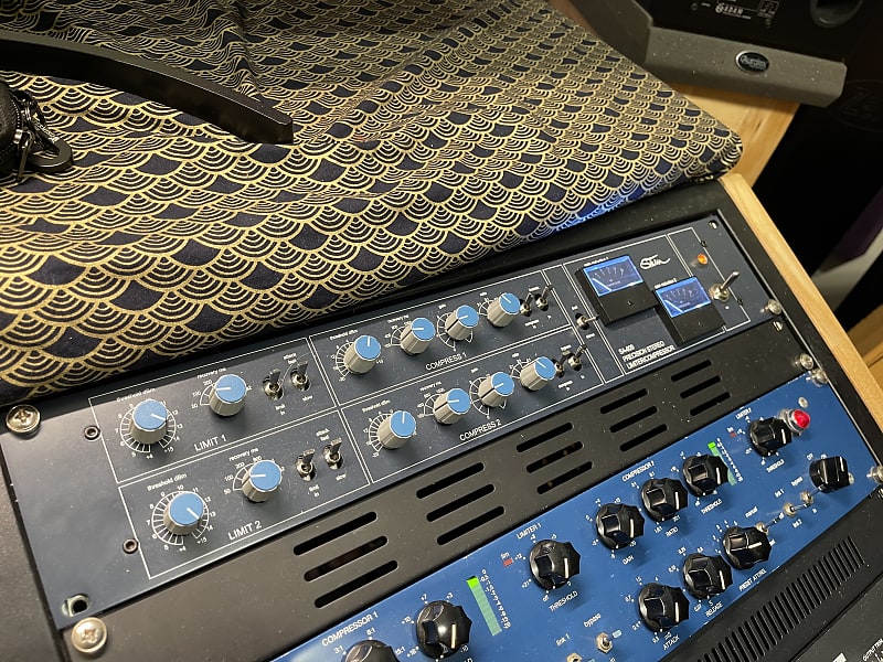 Stam SA-609 Dual channels compressor limiter | Reverb