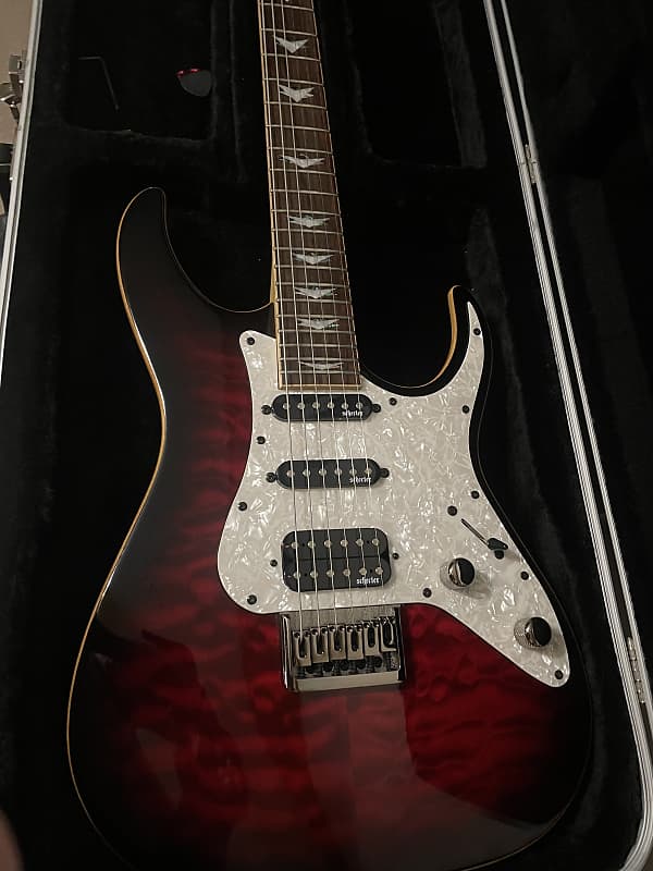 Schecter Banshee 2020 - Quilted maple with guitar case | Reverb