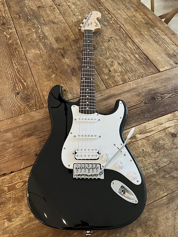 Fender Squire Stratocaster Affinity - Black | Reverb