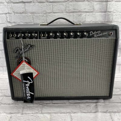 Used: Fender 65' Deluxe Reverb Reissue 22 - Watt Amplifier | Reverb