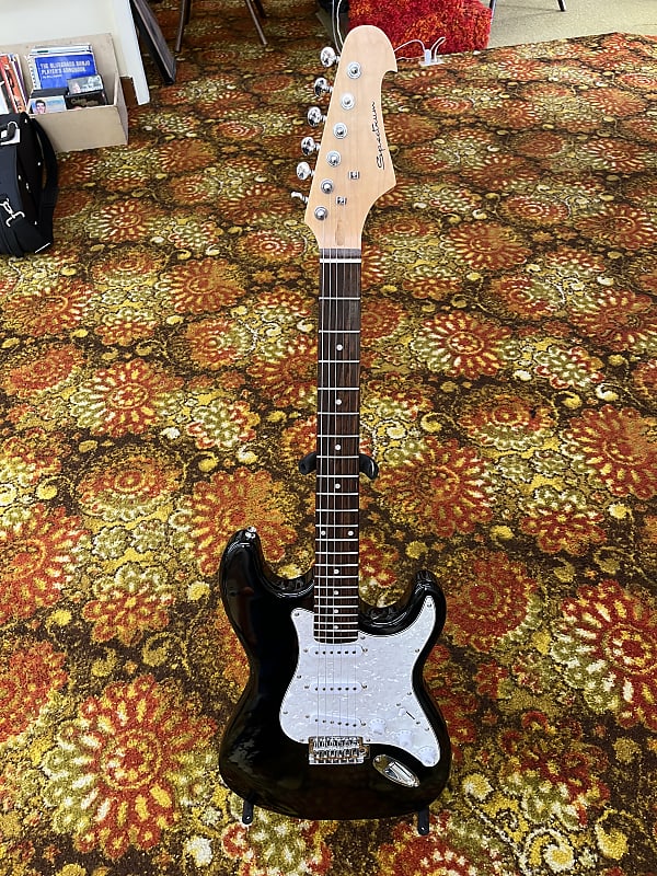 Spectrum Strat - Black | Reverb