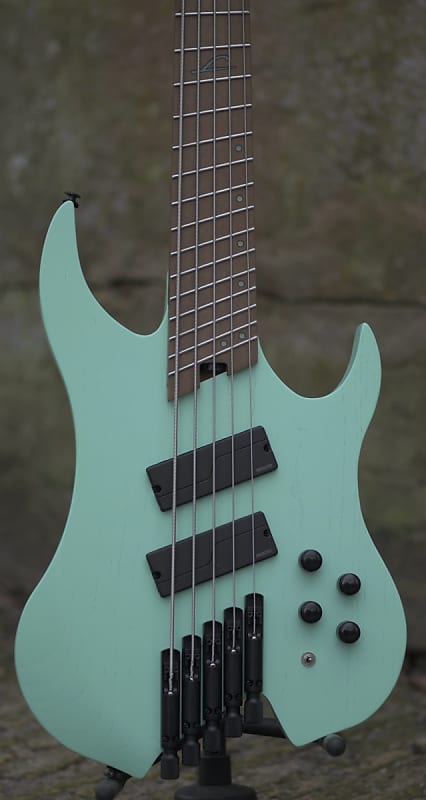 Legator Wraith 5 - Sea Foam Green Satin | Reverb