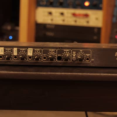 Alto Professional HPA6 Rack-mount 6 Channel Headphone | Reverb