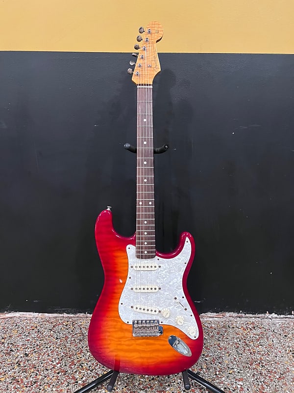 Fender Stratocaster Foto Flame Autumn Burst Electric Guitar | Reverb