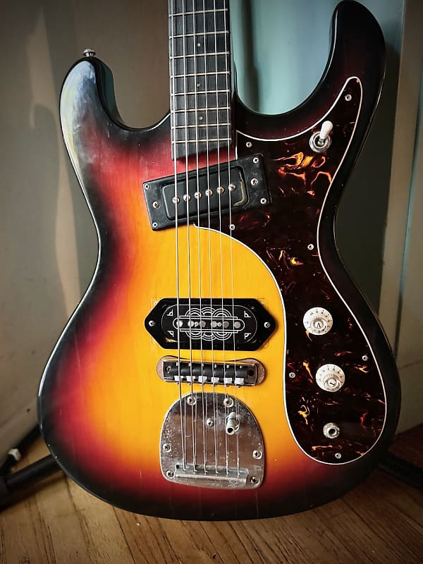 Guyatone Mosrite Copy w/Waterslide Rubber Bridge Baritone | Reverb