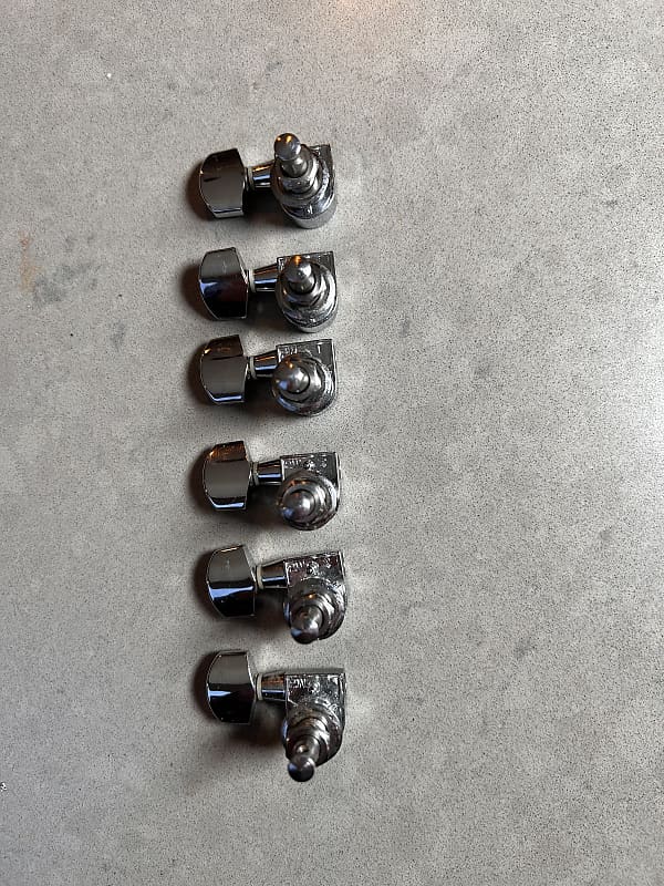 Squier Strat machine heads | Reverb