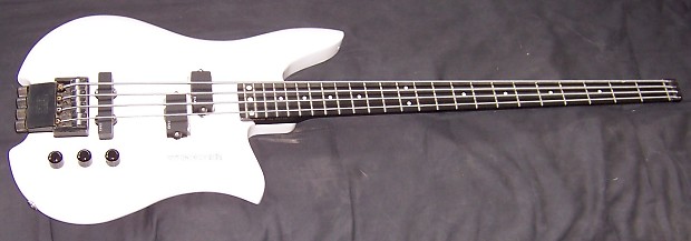 Steinberger Q Bass | Reverb
