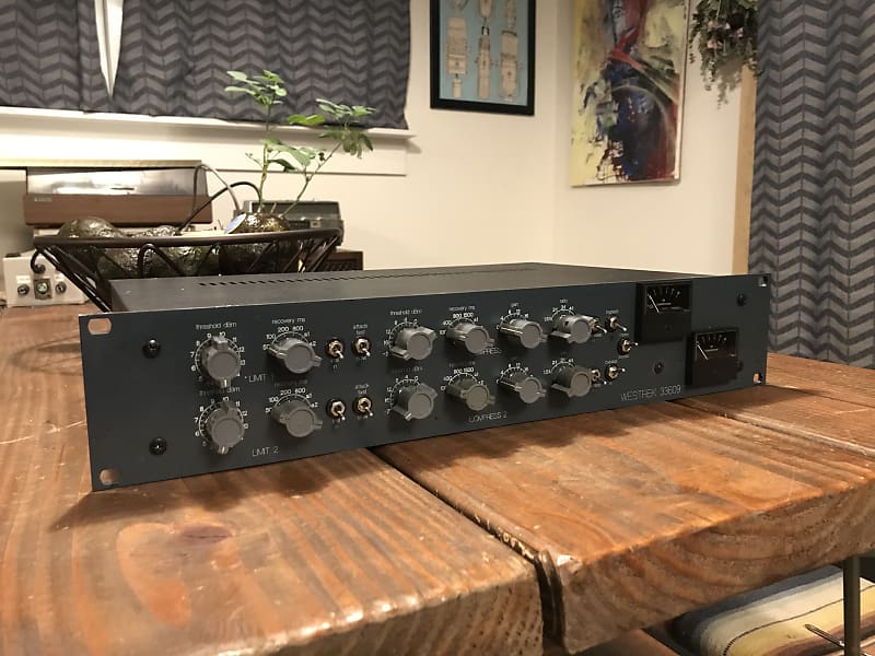 Westrek 33609 metal knob handwired Compressor built with | Reverb