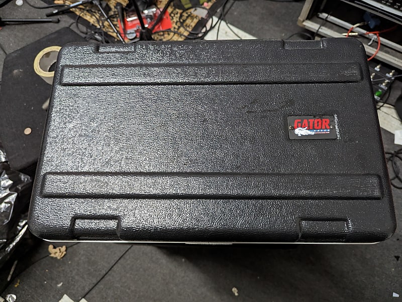 Gator 6 Space Rack Black Road case | Reverb