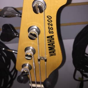 Yamaha BB200 80's Ivory white 4-string Bass Guitar | Reverb