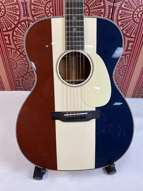 Martin Custom 000-14 Red White and Blue w/ Hardshell case - | Reverb
