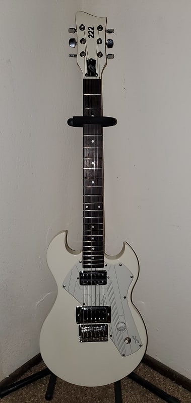 First Act Adam Levine Signature Maroon 5 Guitar White | Reverb